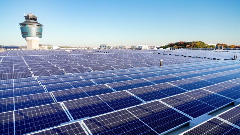 Solar Roof Unveiled at LaGuardia Airport | Airport Industry-News