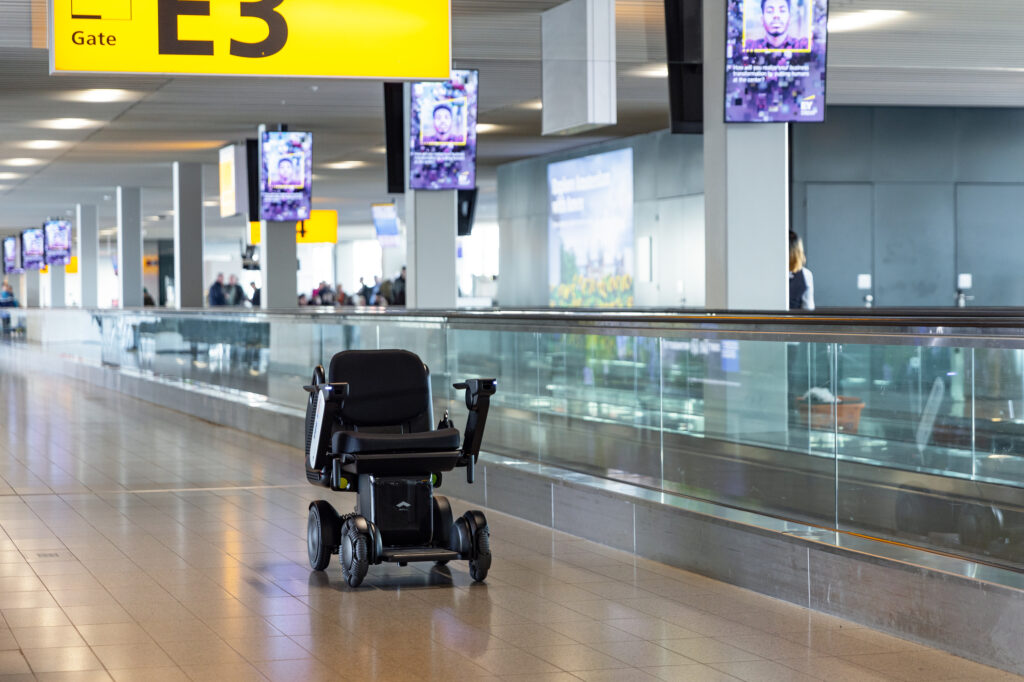 Amsterdam Airport Schiphol Pilots Autonomous Mobility Vehicles ...