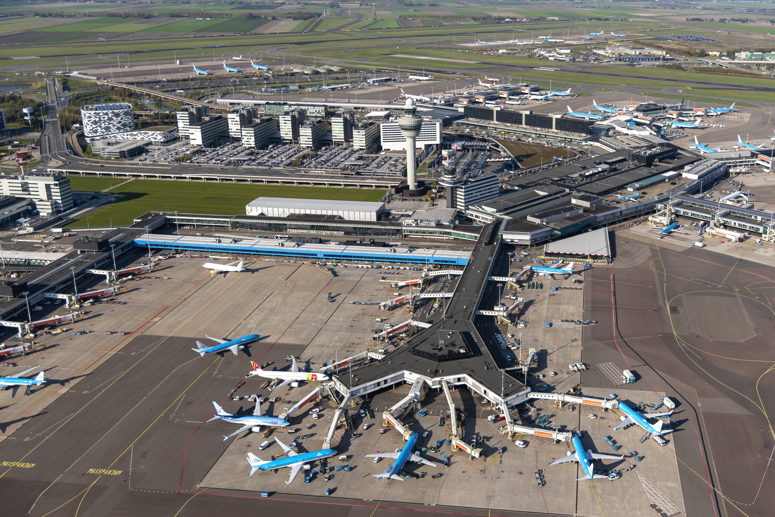 Amsterdam Schiphol Airport Announces 3 Billion Upgrade Programme