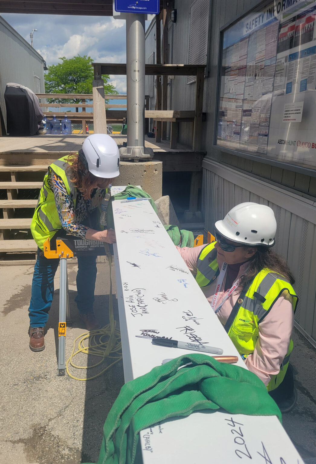 Final Beam Placed at Chicago O'Hare Parking Garage | Airport Industry-News
