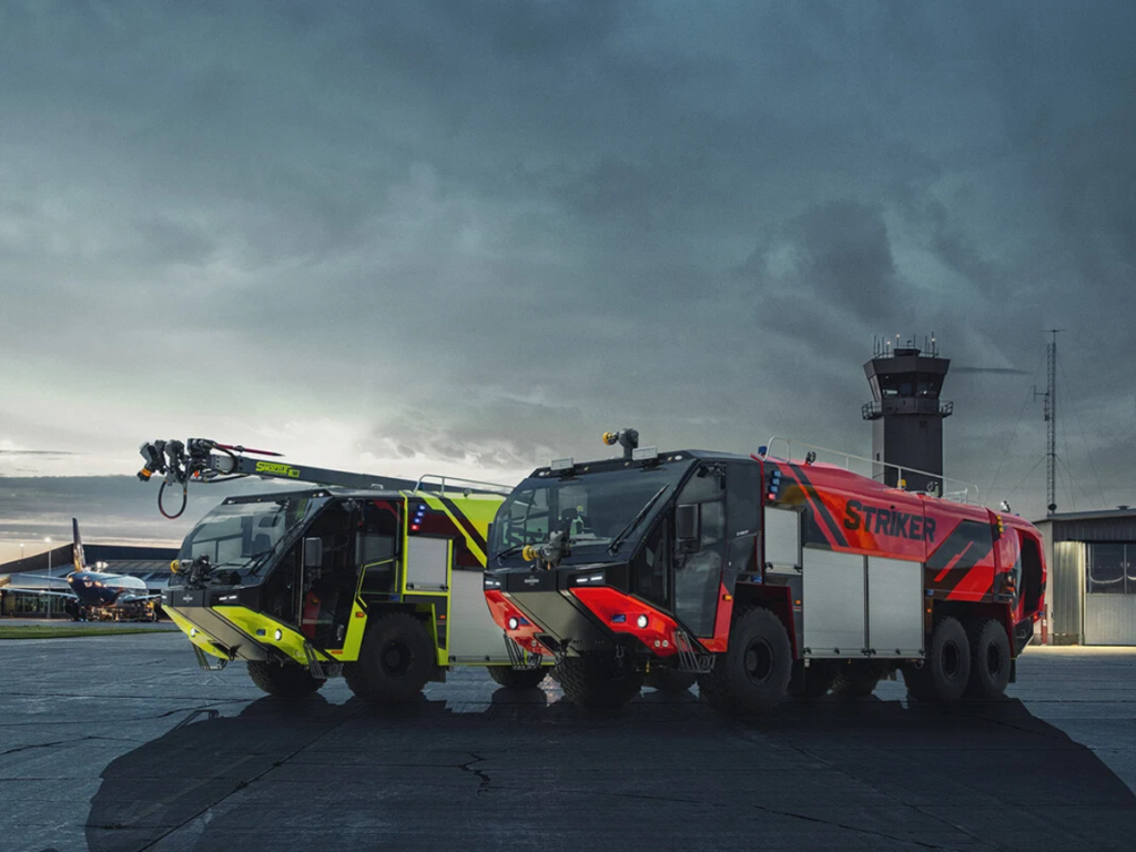 Comparing the Striker® ARFF 4x4, 6x6, and 8x8 | Oshkosh