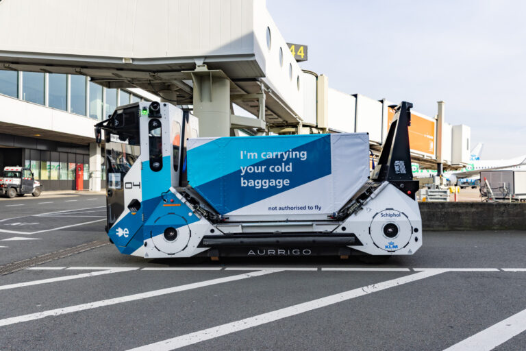 Schiphol Begins Autonomous Baggage Vehicle Testing | Airport Industry-News