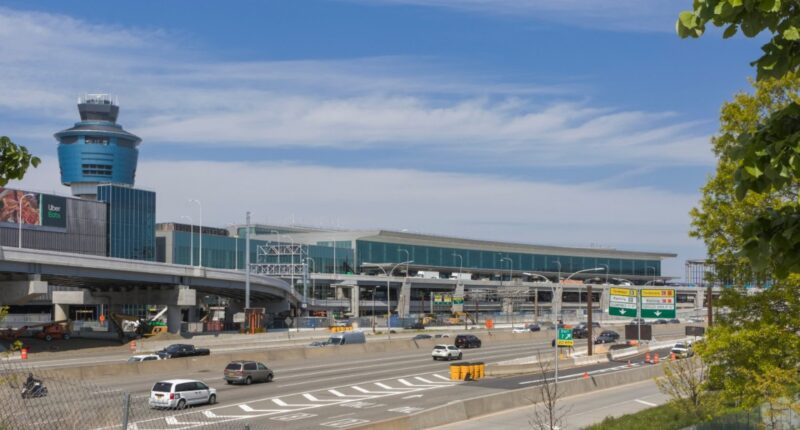 LaGuardia Airport's New Terminal B to Receive 164 eGSE Charging Ports